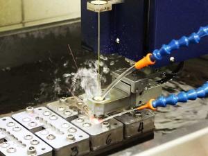 EDM Machining Services | Wire EDM Machining | AN-Prototype